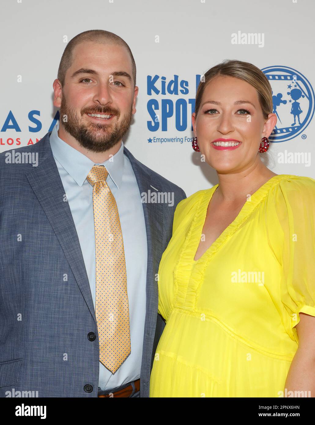 Beverly Hills, California, USA. 20th Apr, 2023. Corey Linsley, Anna ...