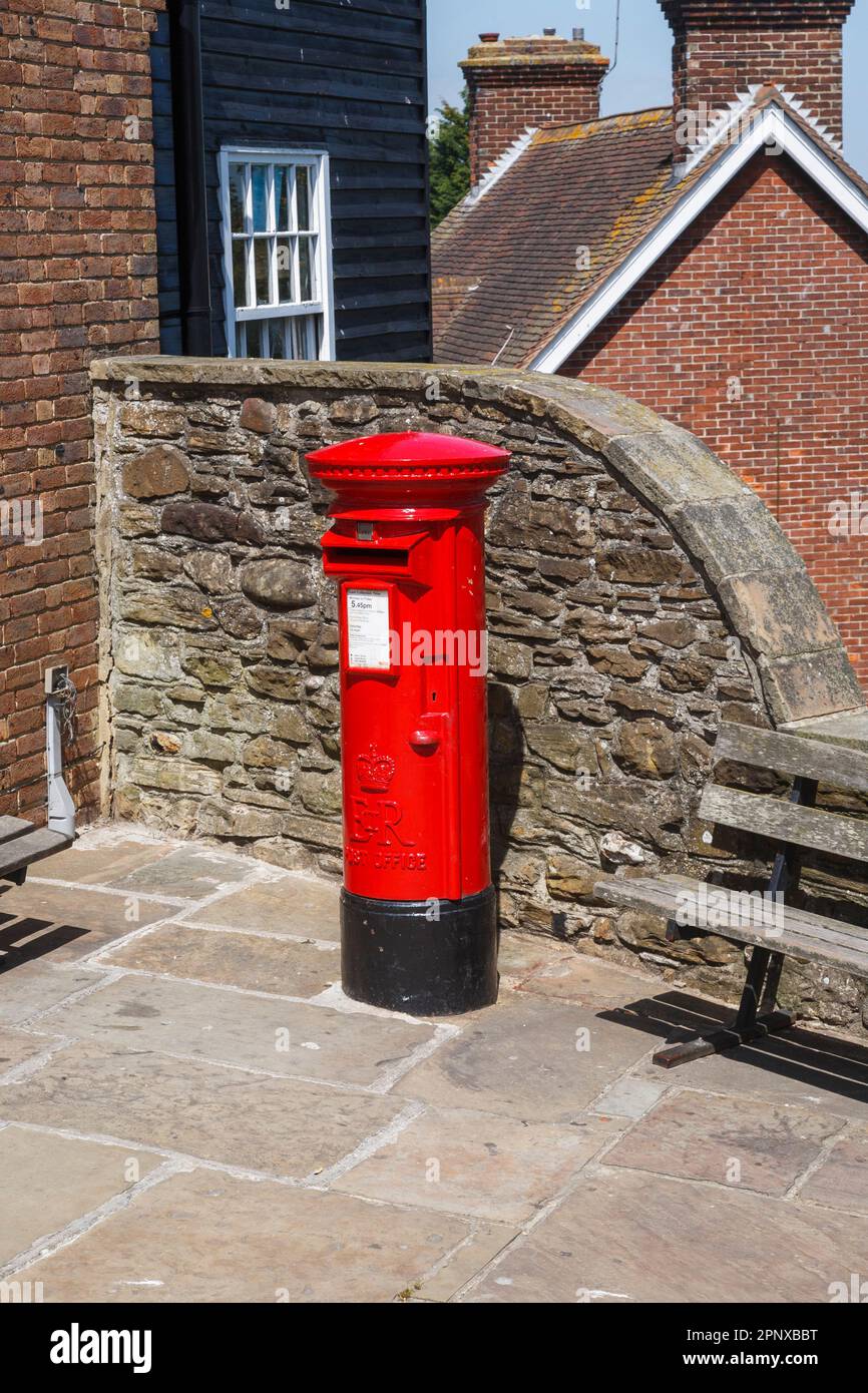 British Post Box in Rye Stock Photo - Alamy