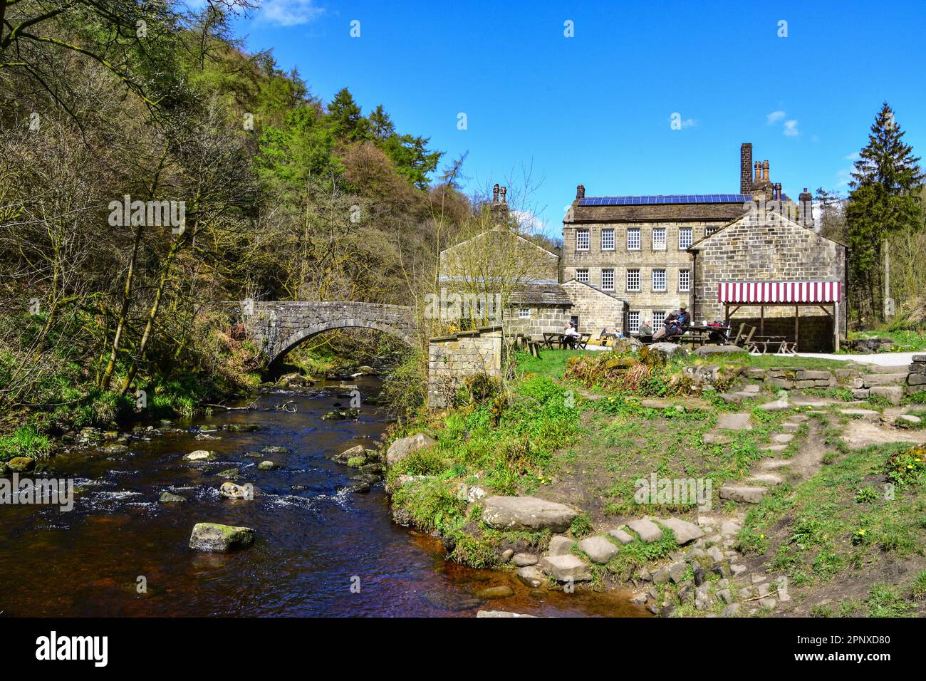 Hardcastle crags cafe hi-res stock photography and images - Alamy