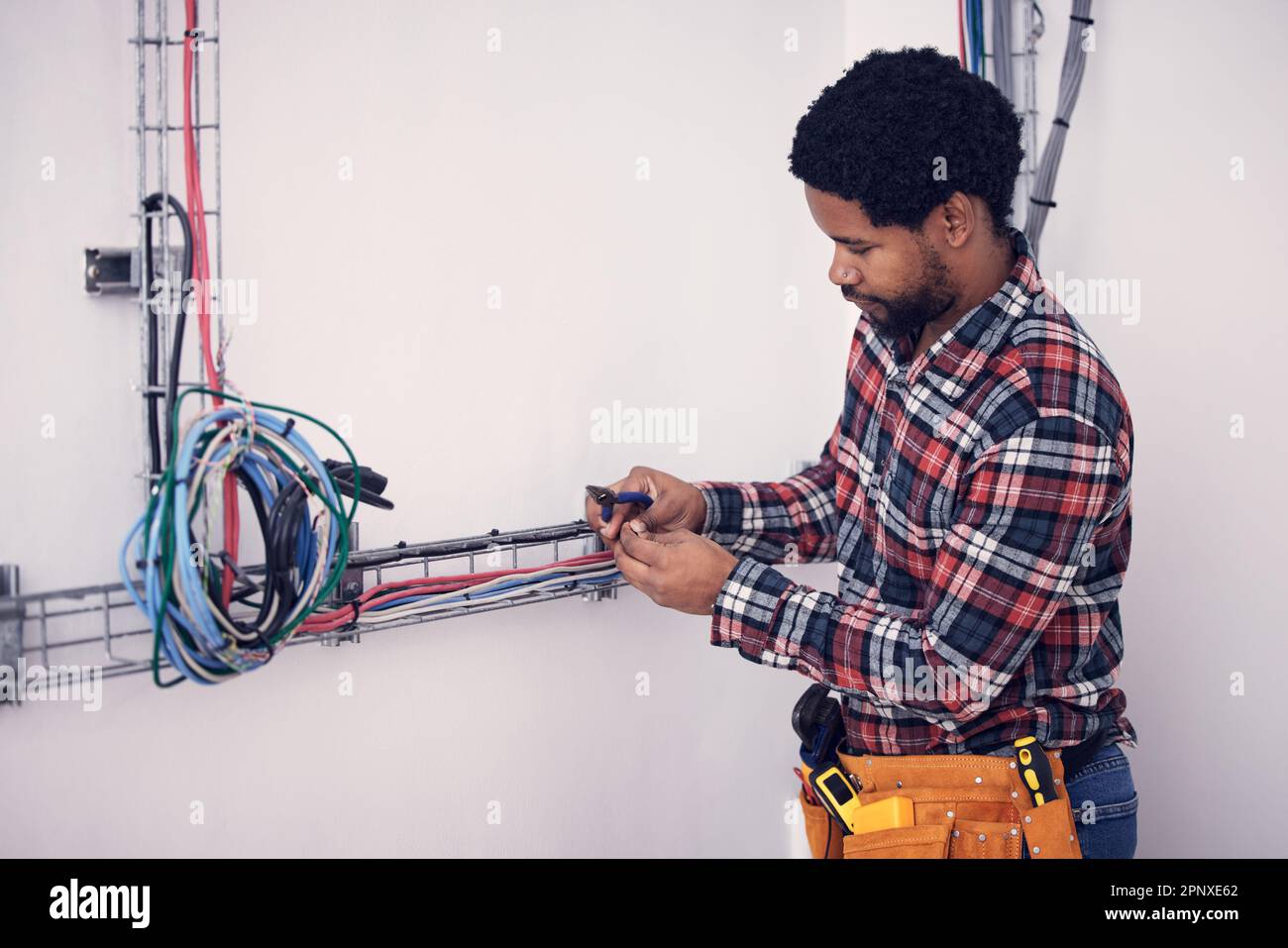 Black server wires hi-res stock photography and images - Alamy