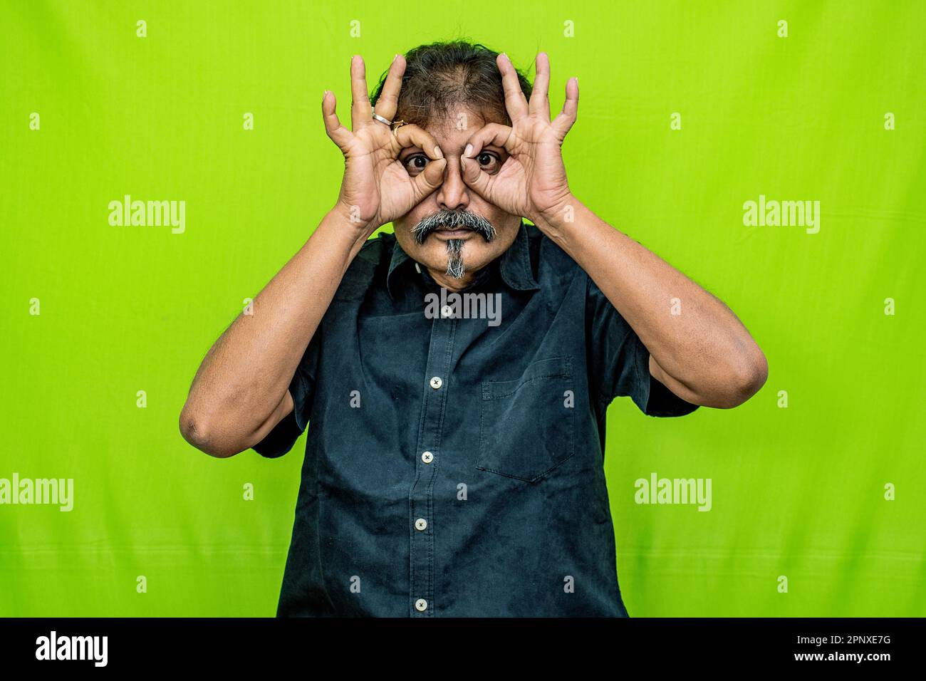 Well dressed man appears hi-res stock photography and images - Alamy