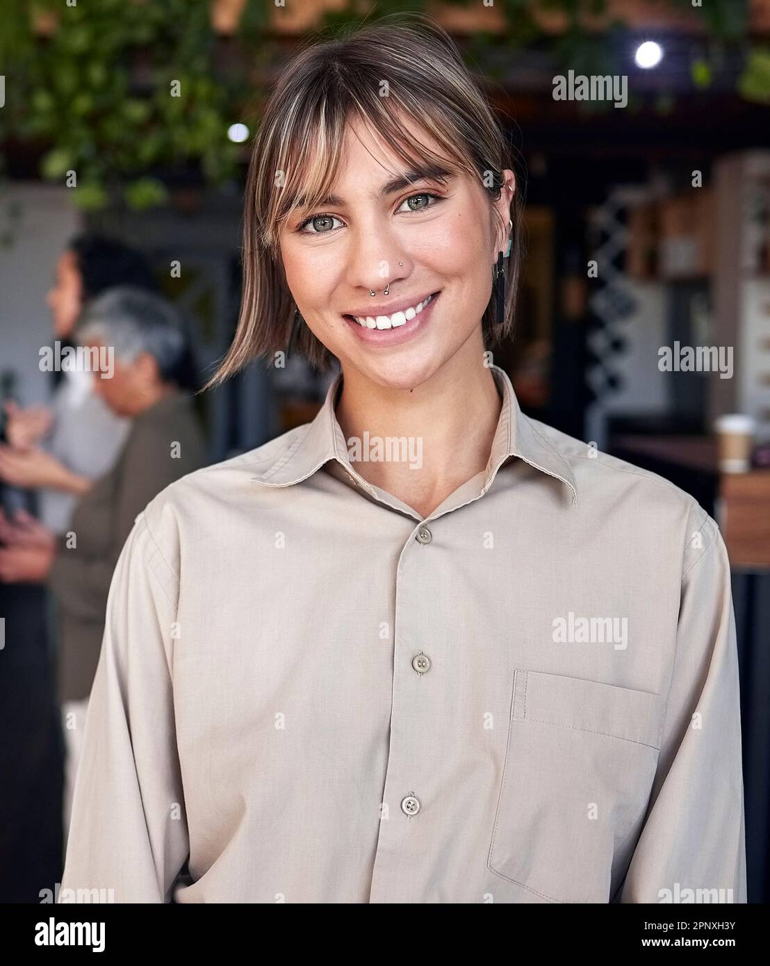 Intern office candid hi-res stock photography and images - Alamy