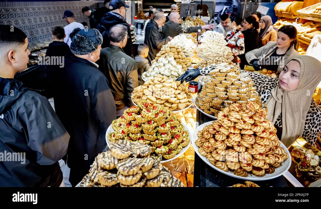 ROTTERDAM - Crowds at the Moroccan bakery Fes during the Sugar Fest ...