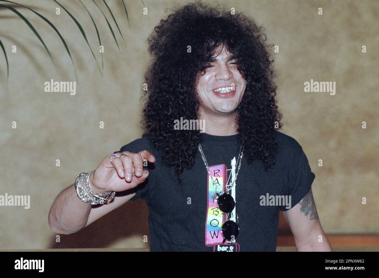 Slash guns n roses 1995 hi-res stock photography and images - Alamy