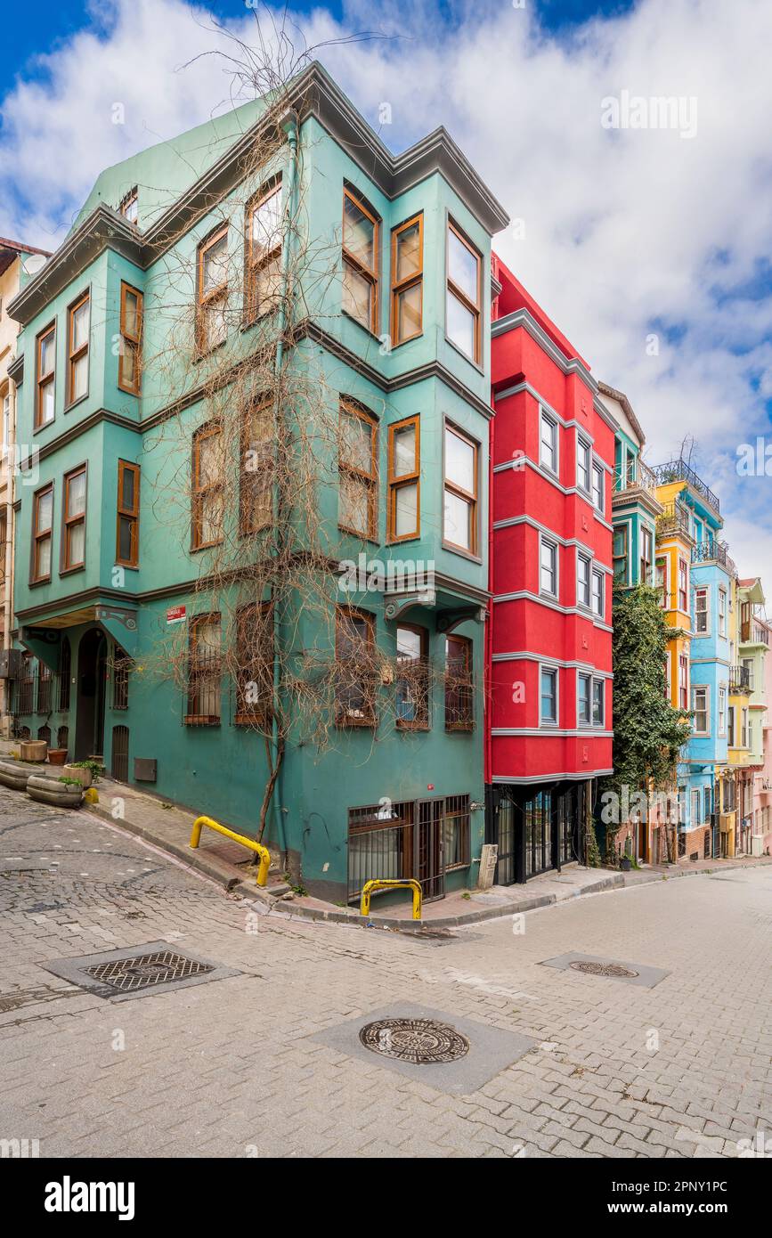 Colorful houses, Balat district, Istanbul, Turkey Stock Photo - Alamy