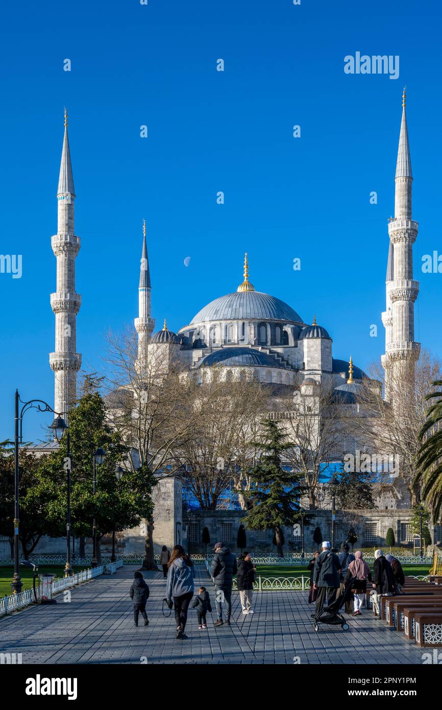Minarets of blue mosque hi-res stock photography and images - Alamy