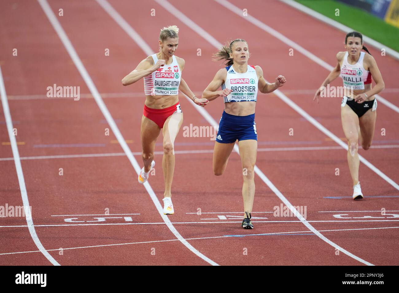 Iga Baumgart-Witan participating in the 400 meters of the European ...