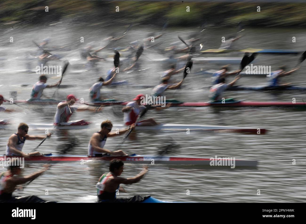 Hochklassiger Sport mit viel Action, Start der K% Herren bei der Kanu ...