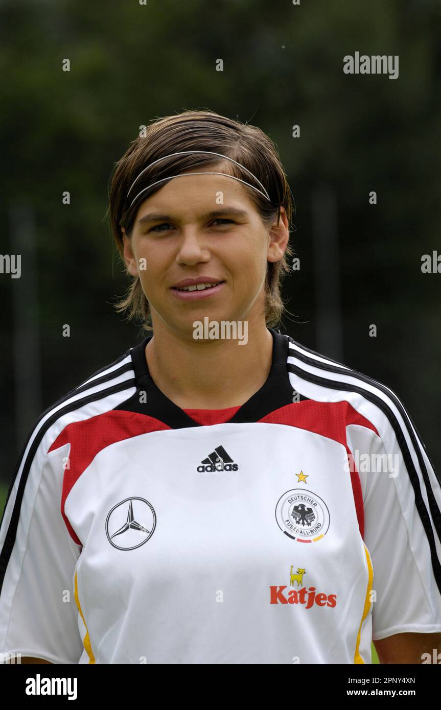 Ariane Hingst Porträt, Fußball Frauen Nationalmannschaft Fototermin 20. ...