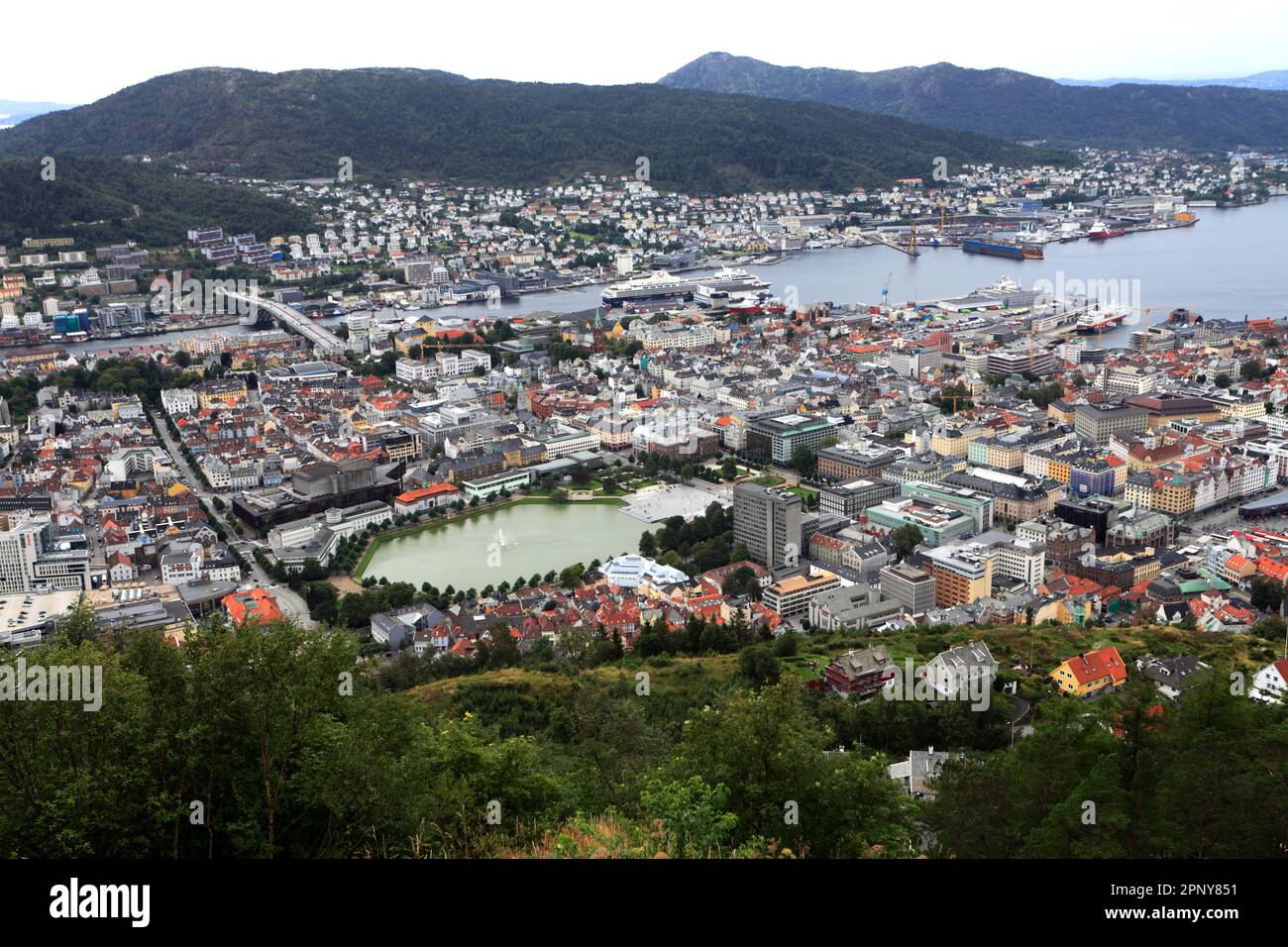 View from the Floibanen funicular railway viewpoint on top of Floyen ...
