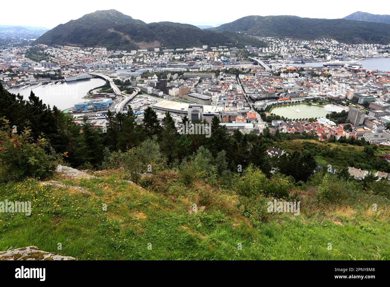 View from the Floibanen funicular railway viewpoint on top of Floyen ...