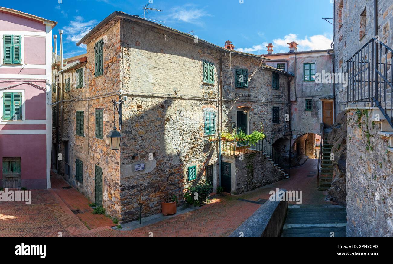 Old italian village hi-res stock photography and images - Alamy