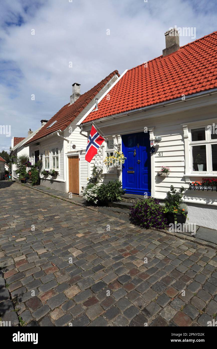 White wooden buildings in the Old Town (Gamle Stavanger), Stavanger ...