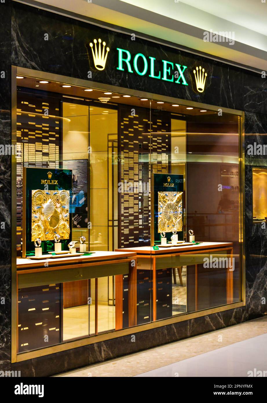Rolex sign symbol hi-res stock photography and images - Alamy