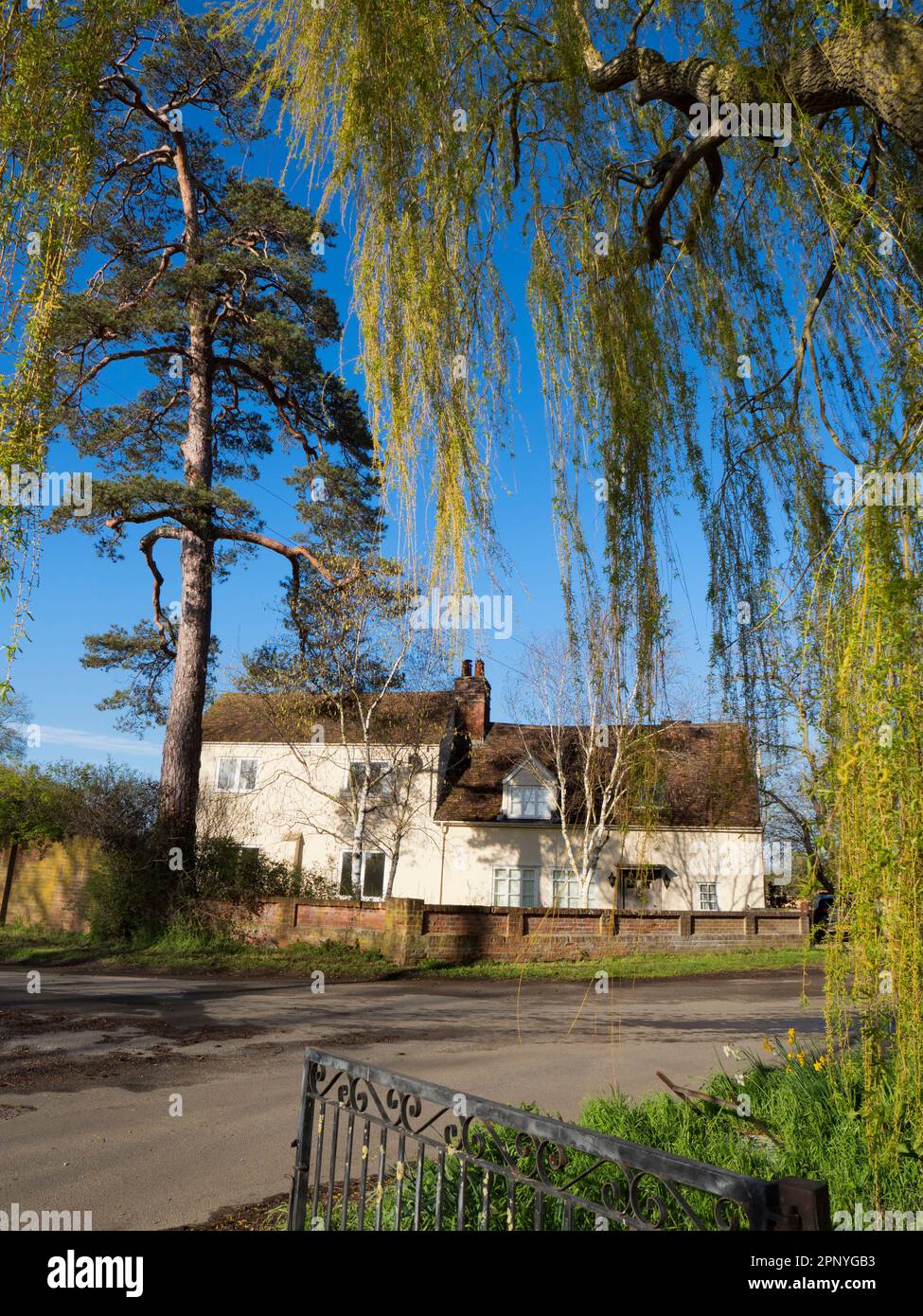 Now here is a quintessentially idyllic English scene - a Cotswolds ...