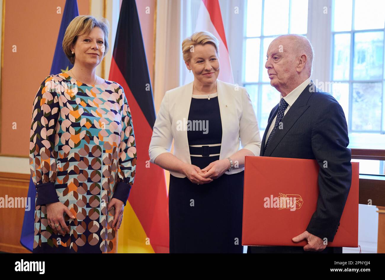 Berlin, Germany. 21st Apr, 2023. Franziska Giffey (center, SPD ...