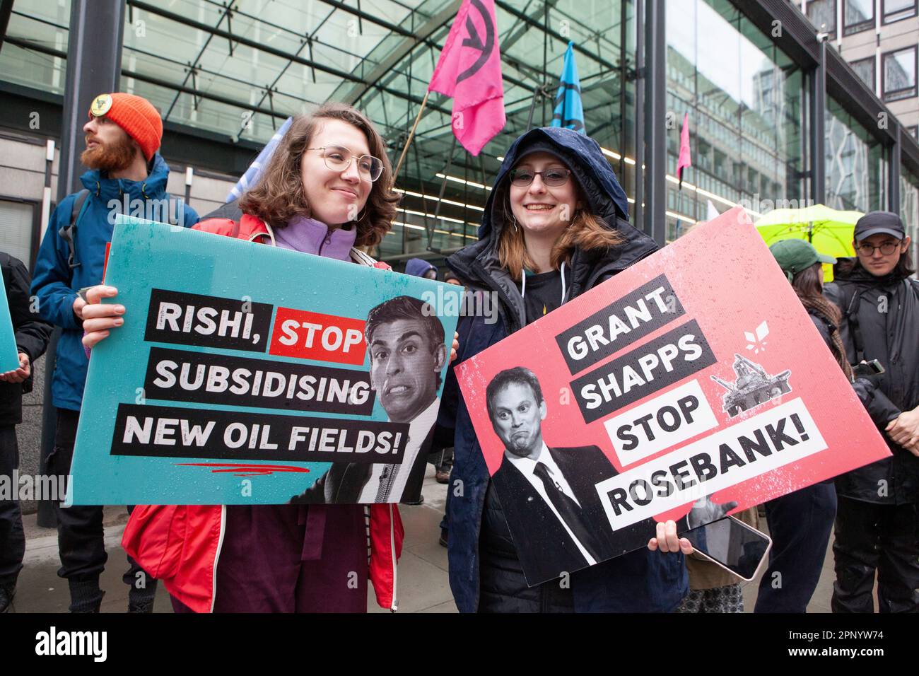 London, UK. 21st Apr, 2023. Extinction Rebellion protesters defied the ...