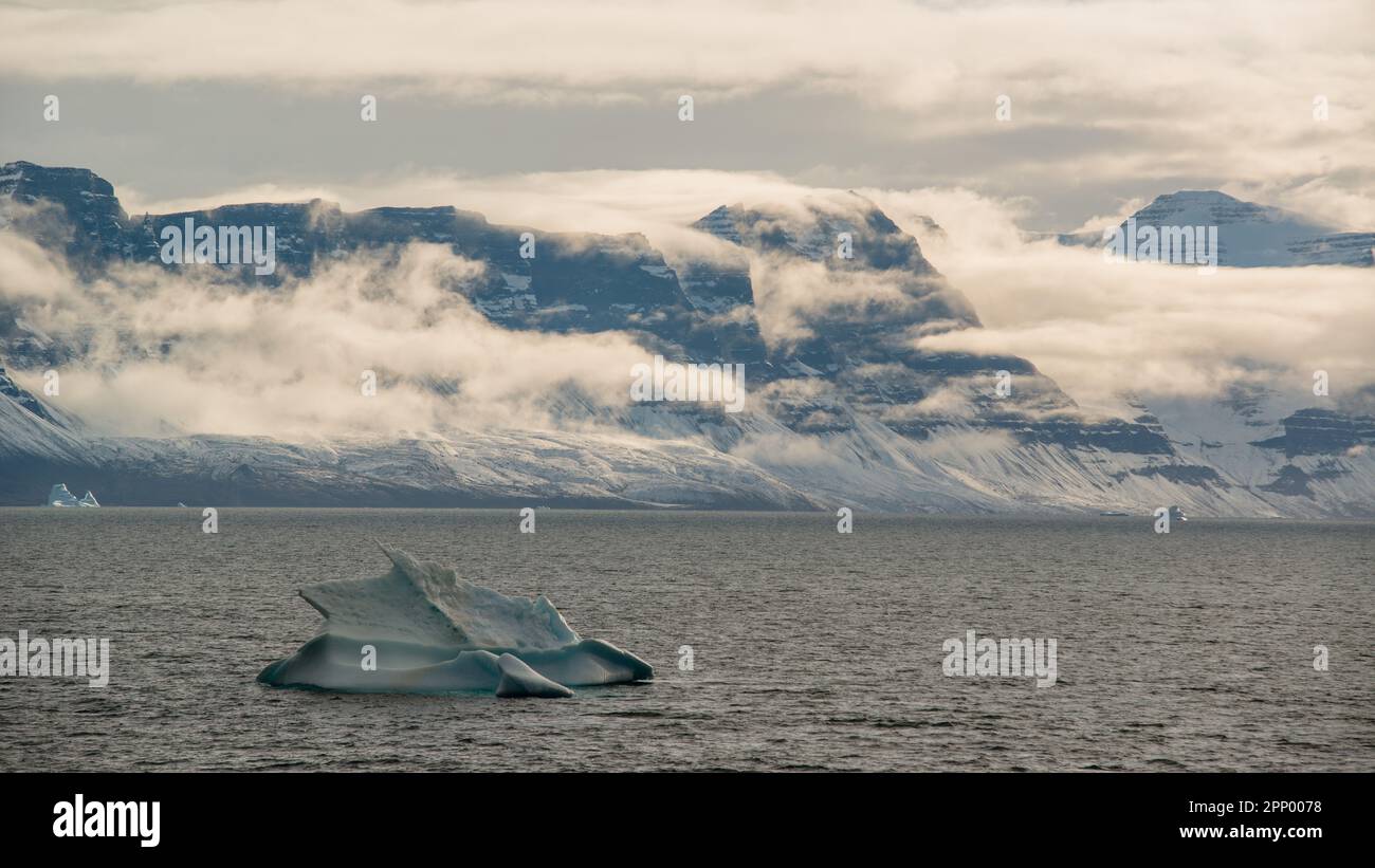 Layers of flood basalt on the Volquart Boons Kyst Stock Photo - Alamy