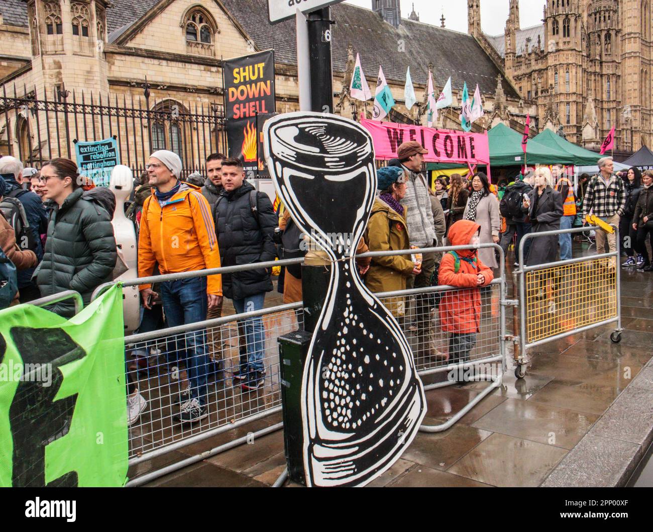 London, UK. 21st Apr, 2023. Time is running out, Hundreds of supporting ...