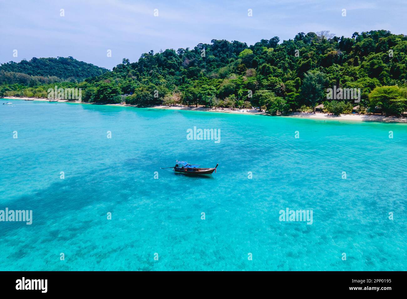 Koh Kradan Island with a white tropical beach and turqouse colored ...