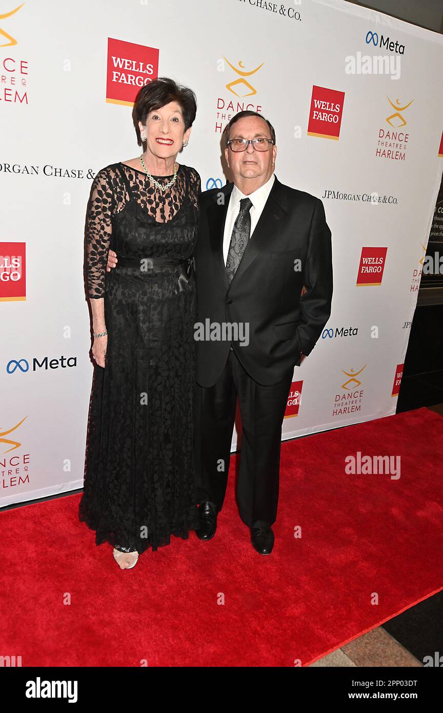 Helene Dreskin and Jerry Dreskin attend The Dance Theatre of Harlem ...