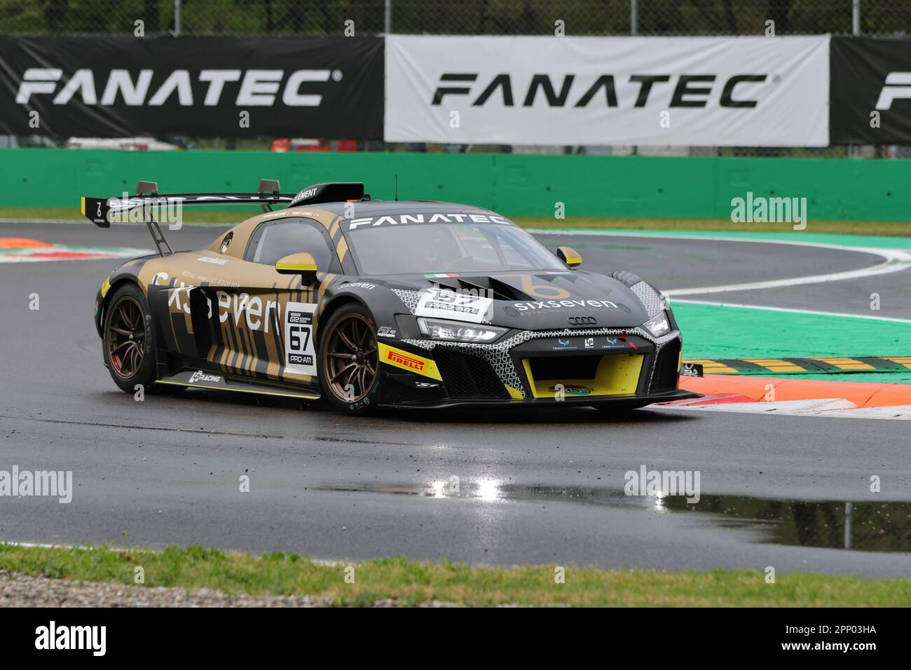 Fanatec gt2 hi-res stock photography and images - Alamy