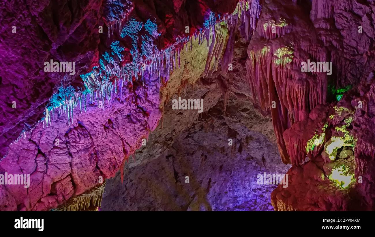 Visit the Zhuan Xu Dragon Cave in Miyi County, Panzhihua CIty ...