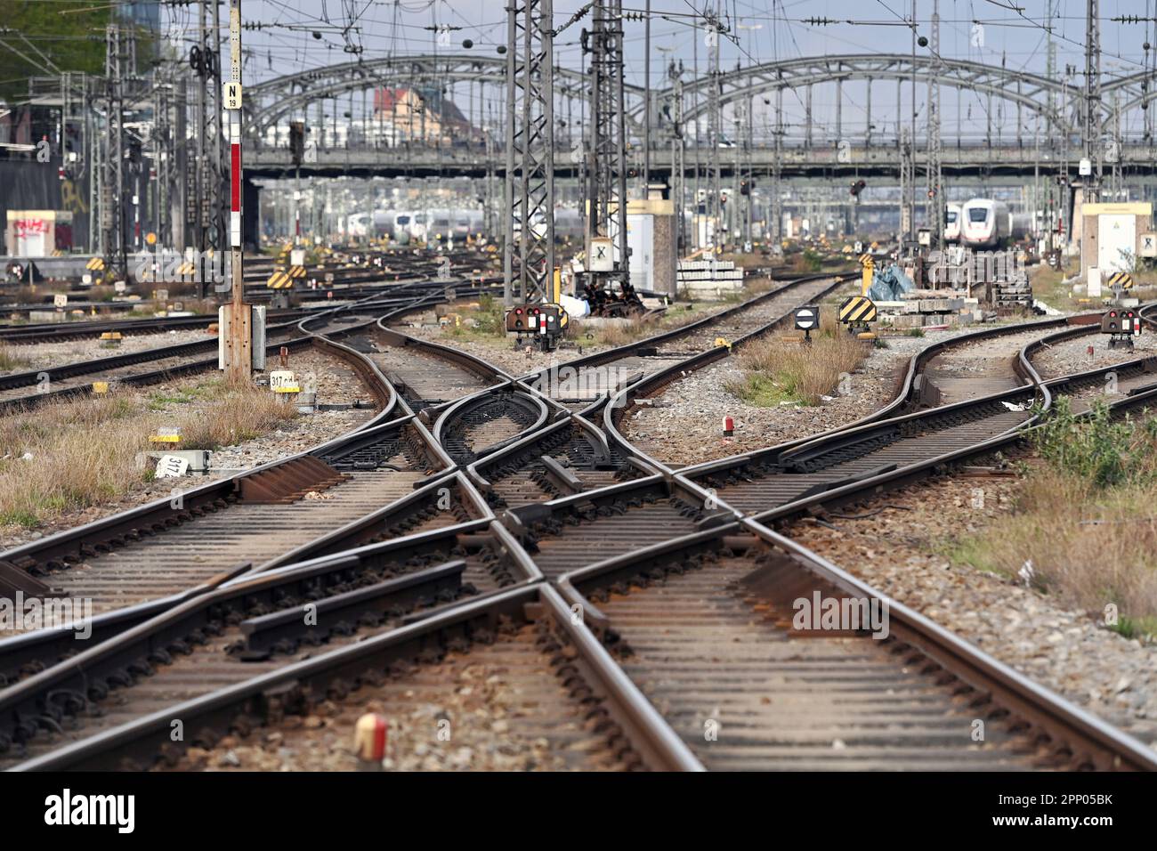 Strike on Friday, April 21, 2023 at the main train station in Munich ... Strike on Friday, April 21, 2023 at the main train station in Munich ...
