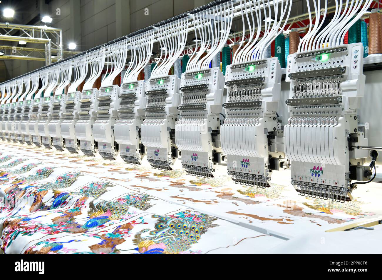 High speed flat multi-heads type embroidery machine manufacturing Stock ...