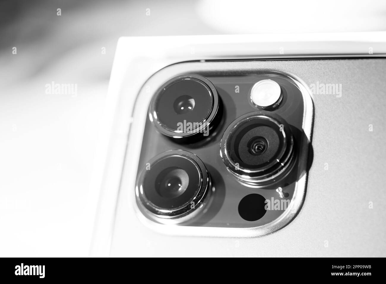 Photonic engine hi-res stock photography and images - Alamy