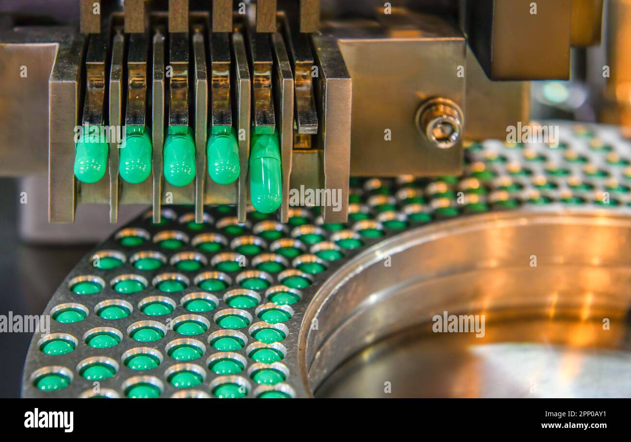 Green capsule medicine pill production line, Industrial pharmaceutical ...