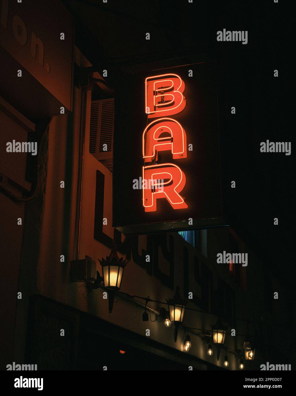 Bar neon sign at night, Manhattan, New York Stock Photo - Alamy