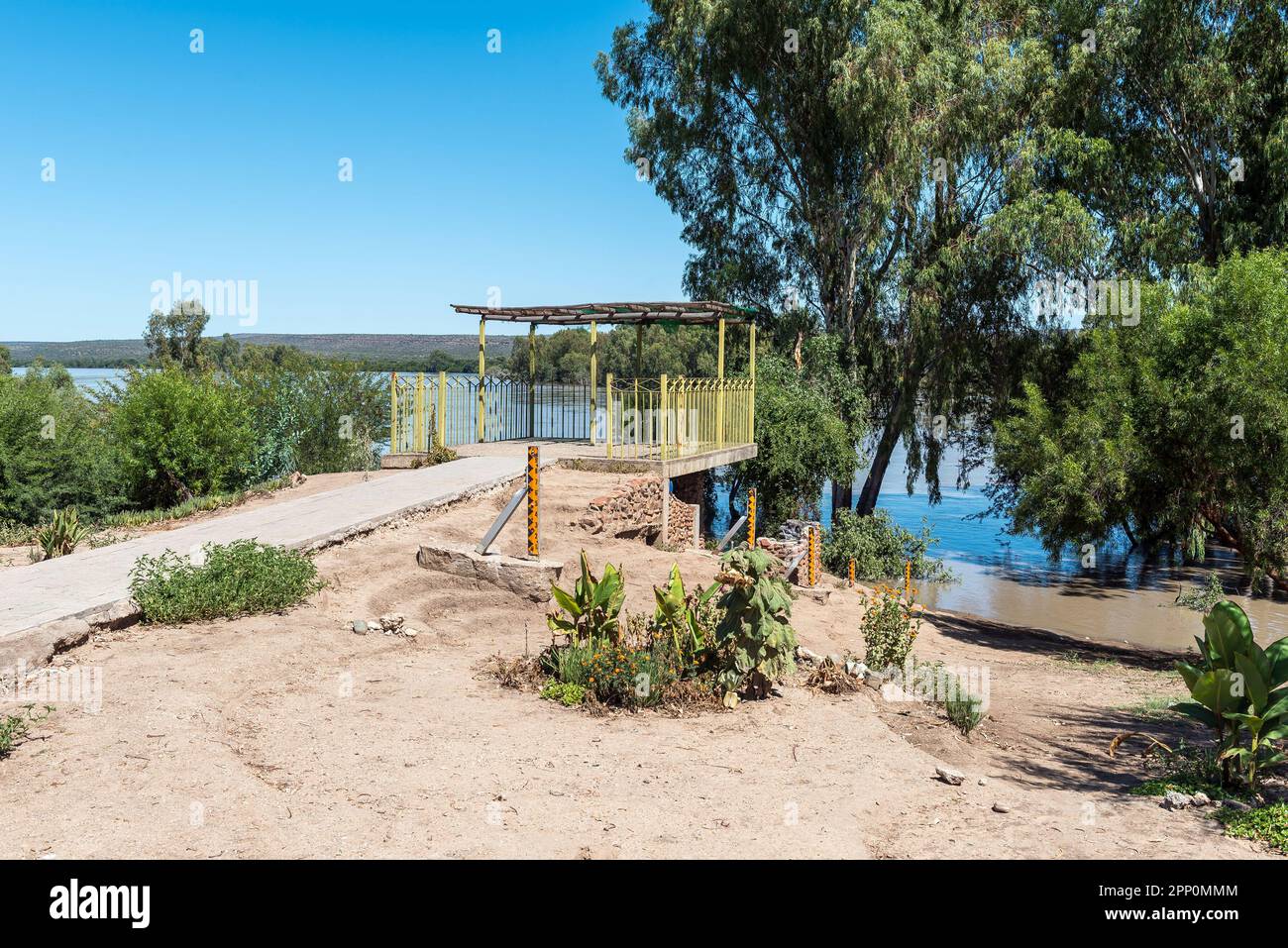 Viewpoint at Samevloeiing near Douglas where the Orange and Vaal Rivers ...