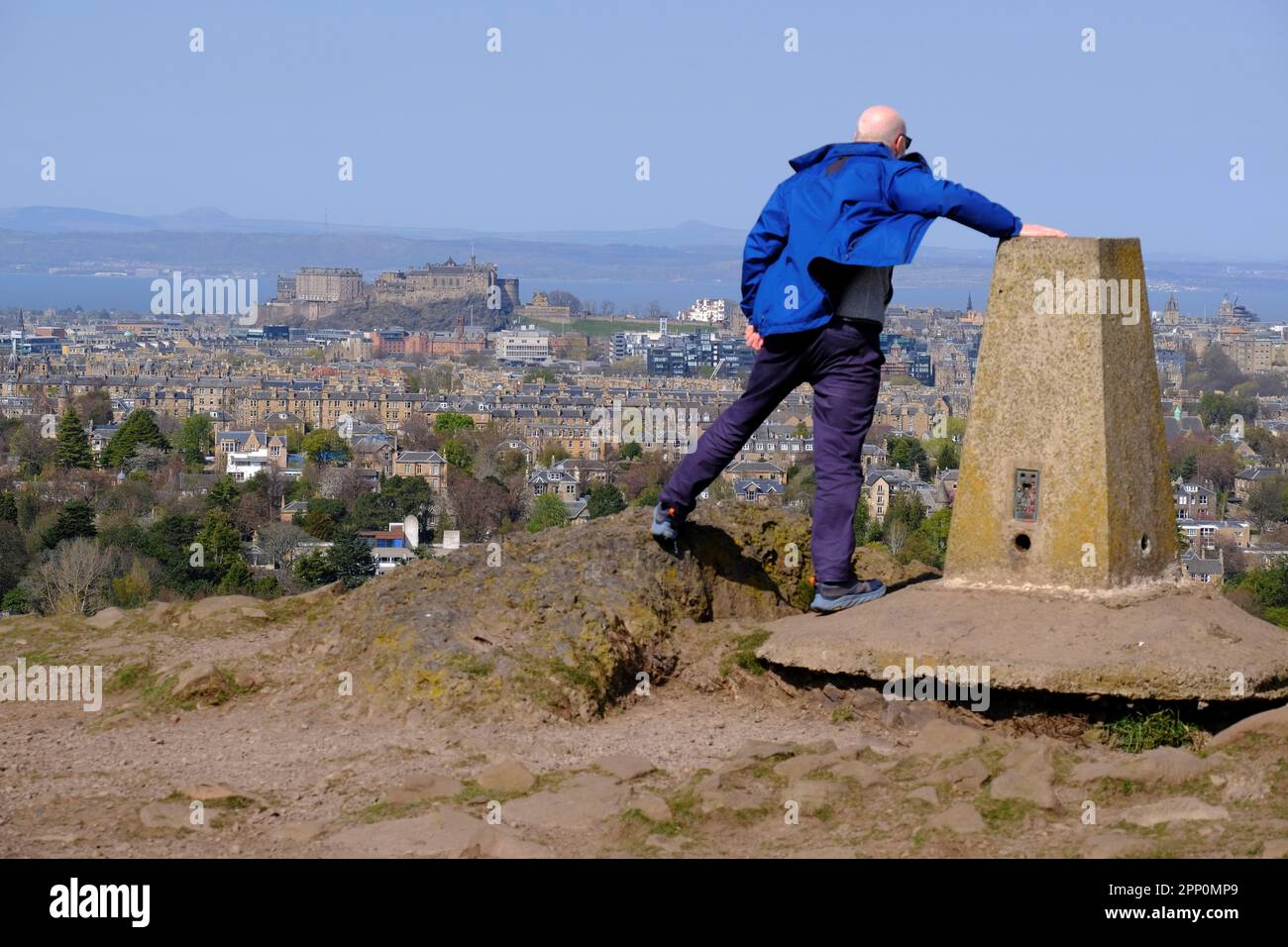 Edinburgh, Scotland, UK. 21st April 2023. Strong gusting winds on the ...