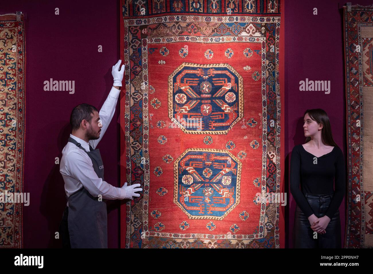 Anatolian phoenix in octagon rug hi-res stock photography and images ...