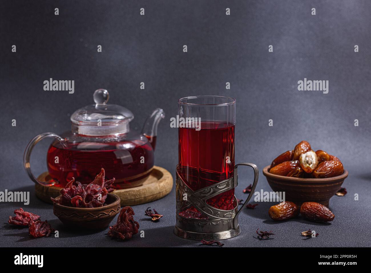 Hibiscus hot tea with dates. Traditional Ramadan Kareem concept snack ...