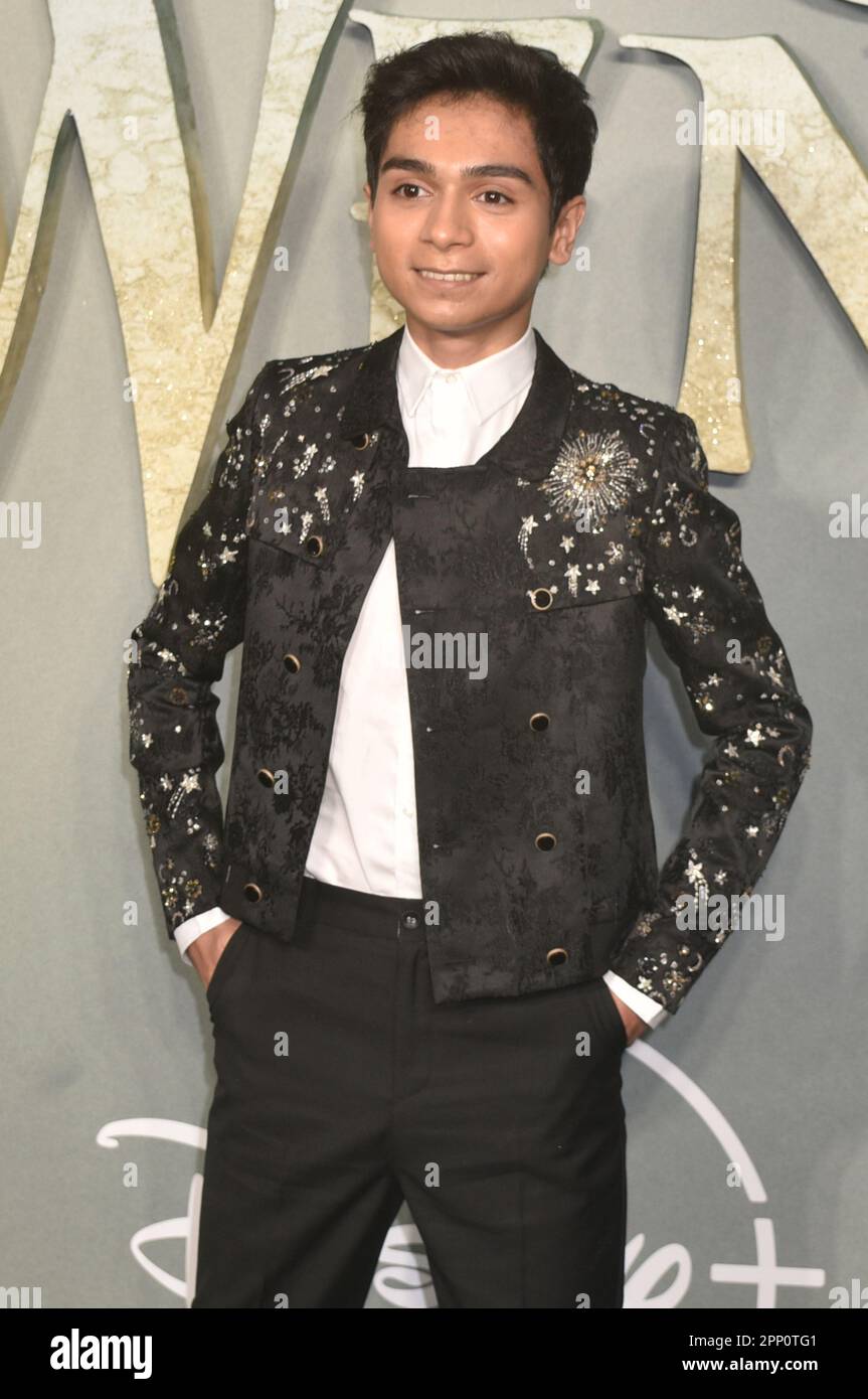 Peter pan and wendy 2023 hi-res stock photography and images - Alamy