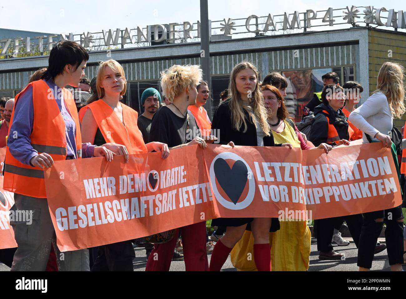 Berlin, Germany. 21st Apr, 2023. The group Letzte Generation protests ...