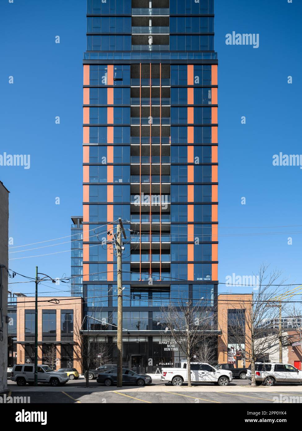 High rise residential building apartments hi-res stock photography and ...