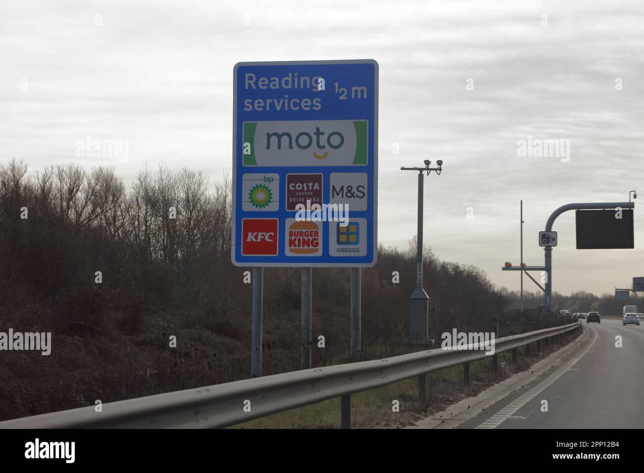 Reading M4 services just outside Theale at the Reading west end off the ...