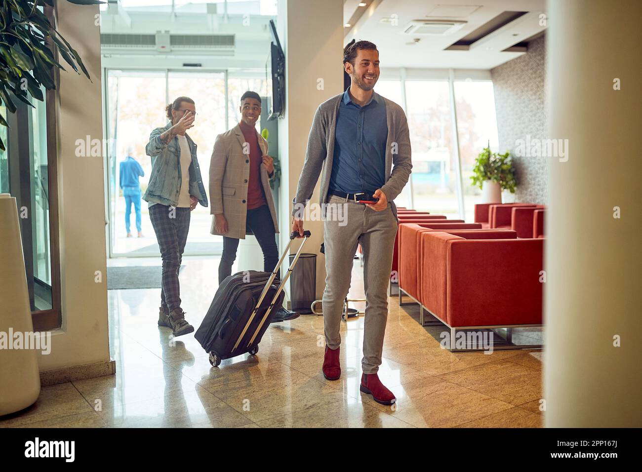 Business people arriving meeting hi-res stock photography and images ...