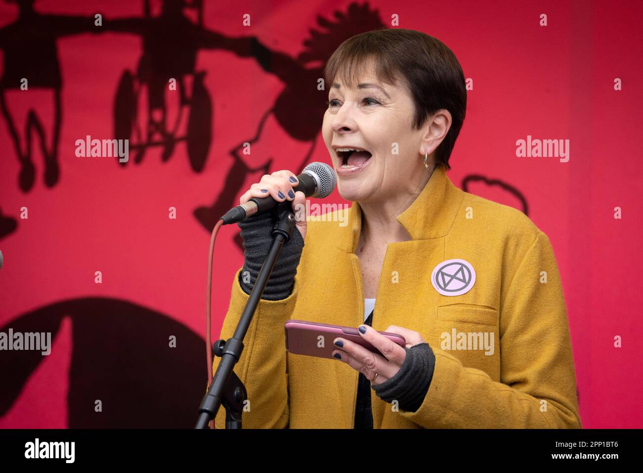 Green Party MP, Caroline Lucas speaks to climate change protesters on ...