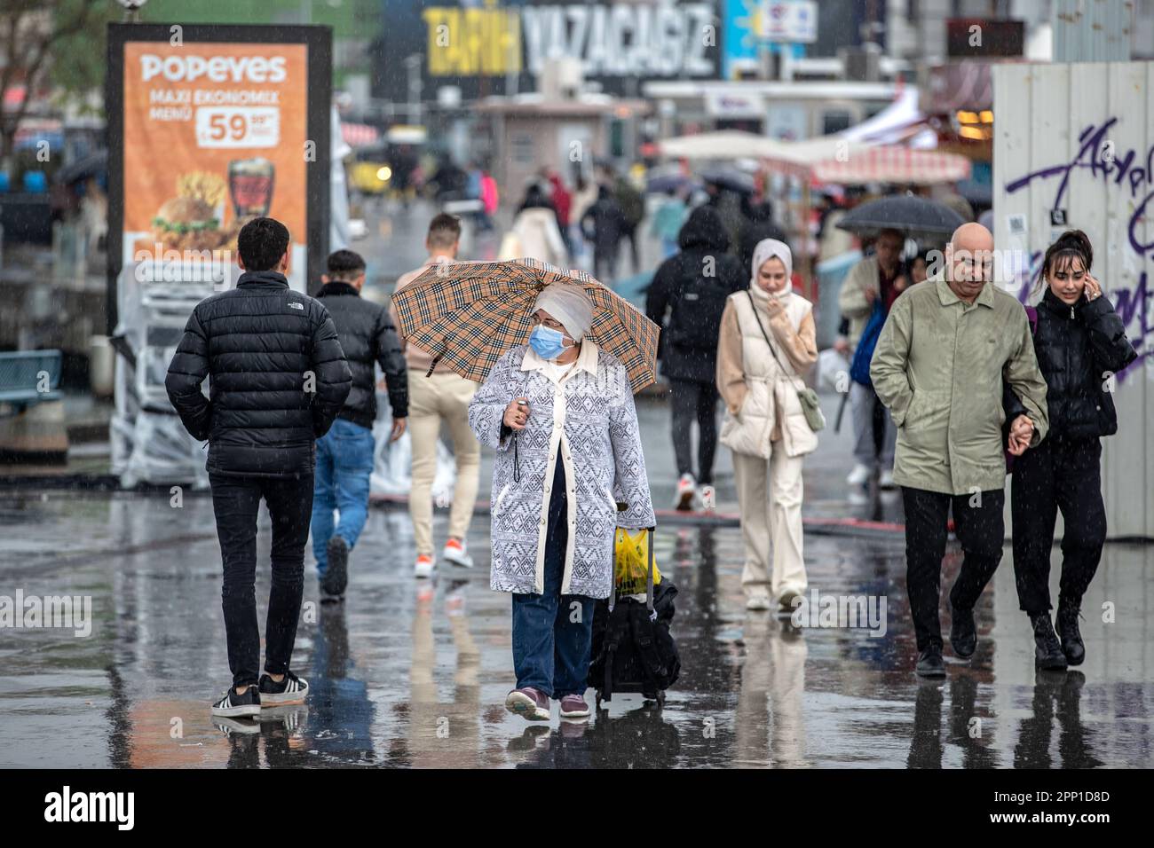Istanbul, Turkey. 20th Apr, 2023. During the heavy rain in Istanbul ...
