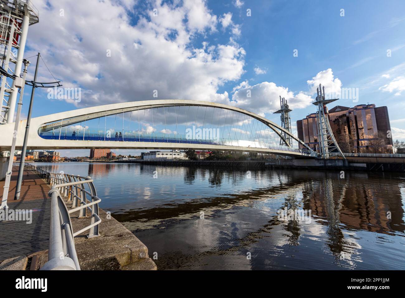 Salford Quays lift bridge, MediaCityUK, Salford Quays, Manchester Ship ...