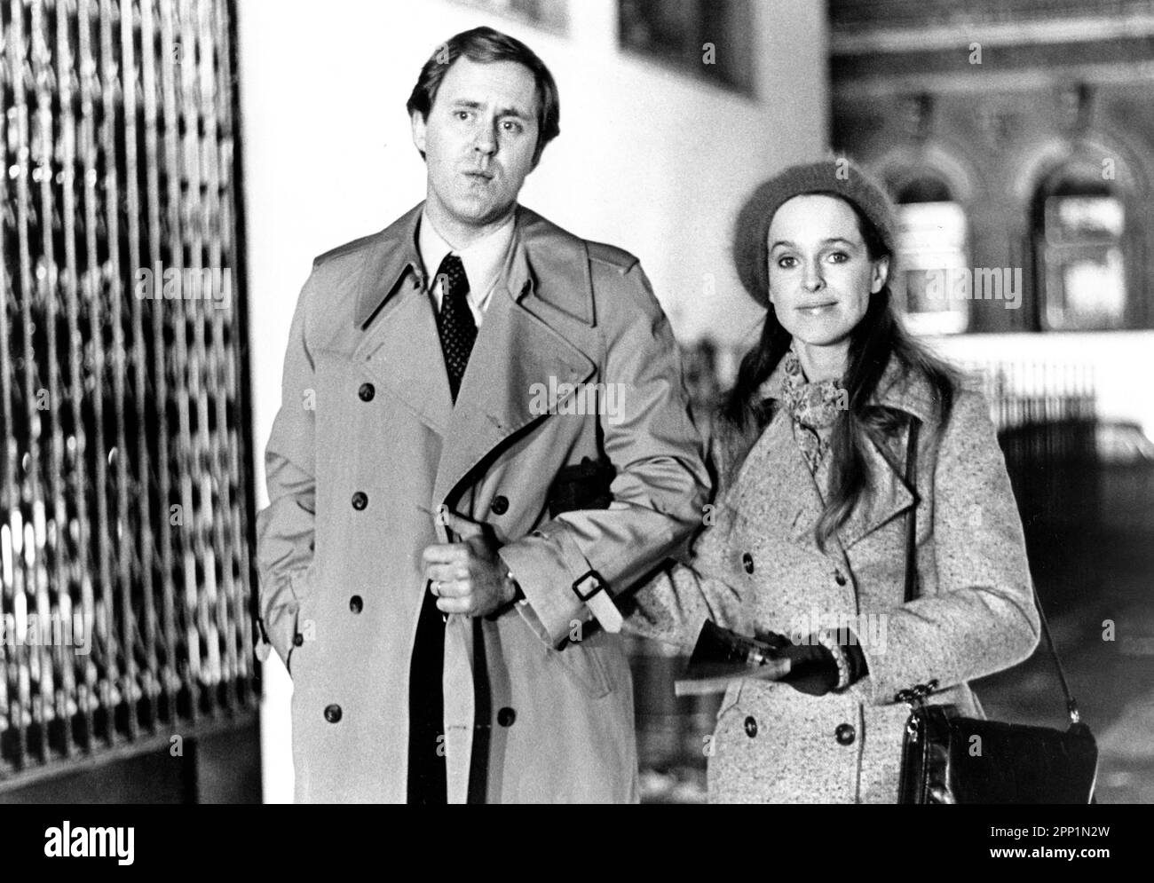 John Lithgow, Jill Eikenberry, on-set of the Film, "Rich Kids", United ...