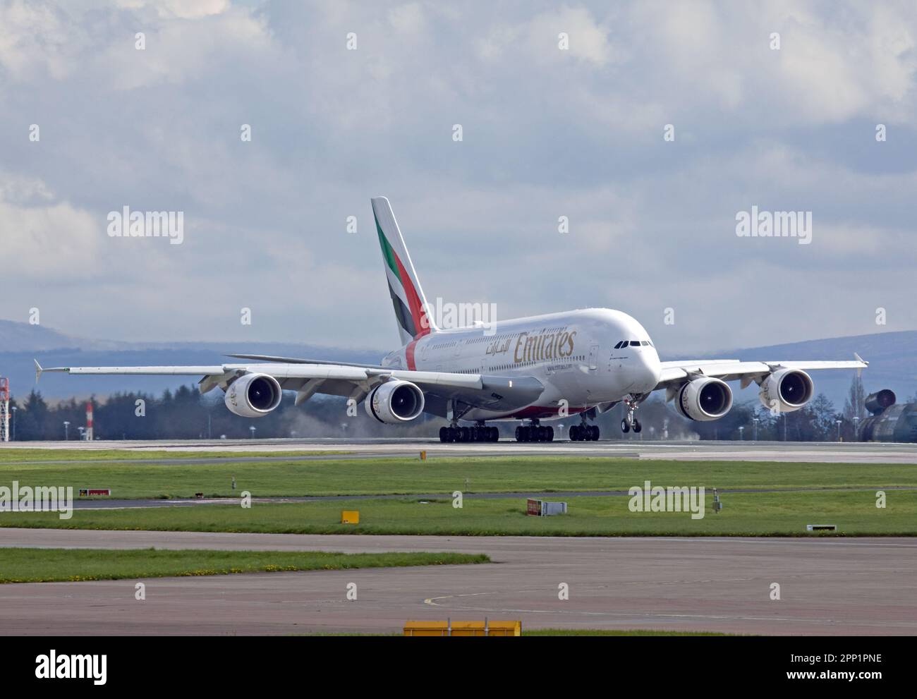 A6-EEX, Emirates, Airbus A380-861 Stock Photo - Alamy