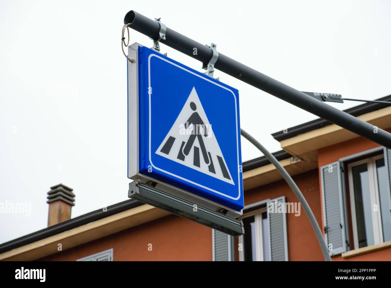 Solar panel pedestrian crossing hi-res stock photography and images - Alamy