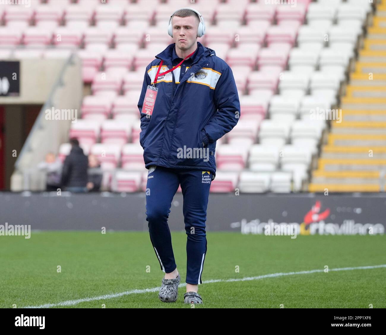 Harry Newman #3 of Leeds Rhinos inspects the pitch before the Betfred ...