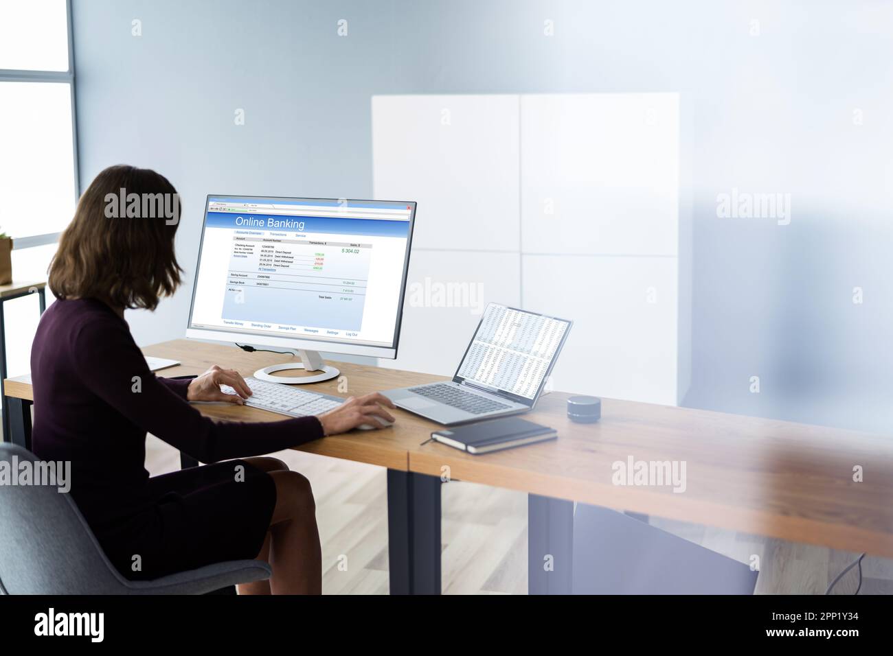 Australian money woman hi-res stock photography and images - Alamy