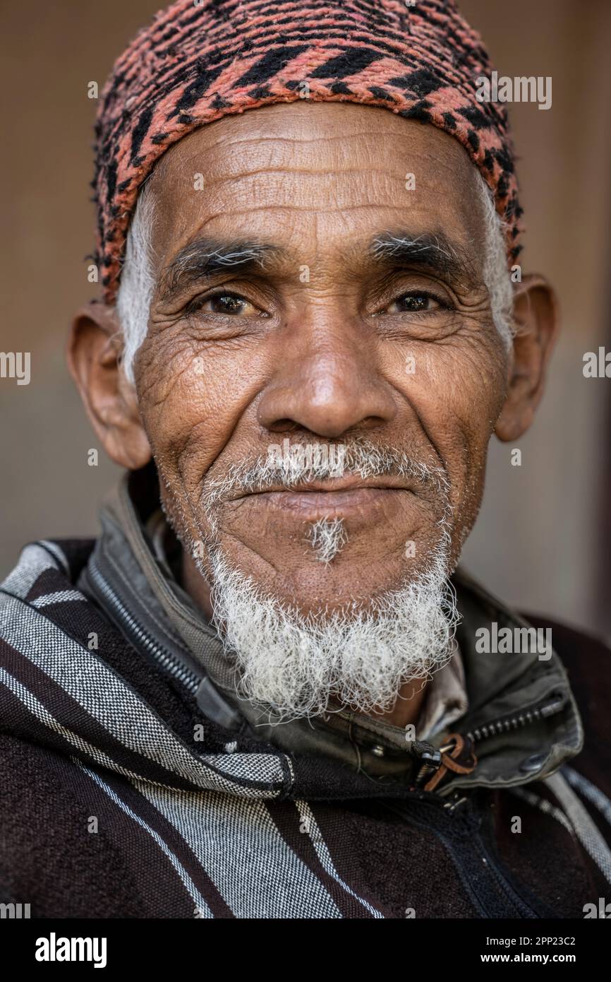 Portrait of Berber man with striped djellaba Stock Photo - Alamy